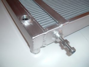 ALUMINIUM RADIATOR - Engine bay styling