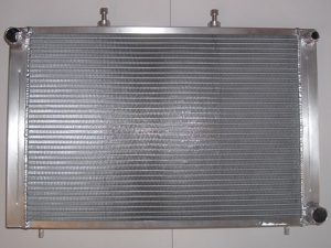 ALUMINIUM RADIATOR - Engine bay styling